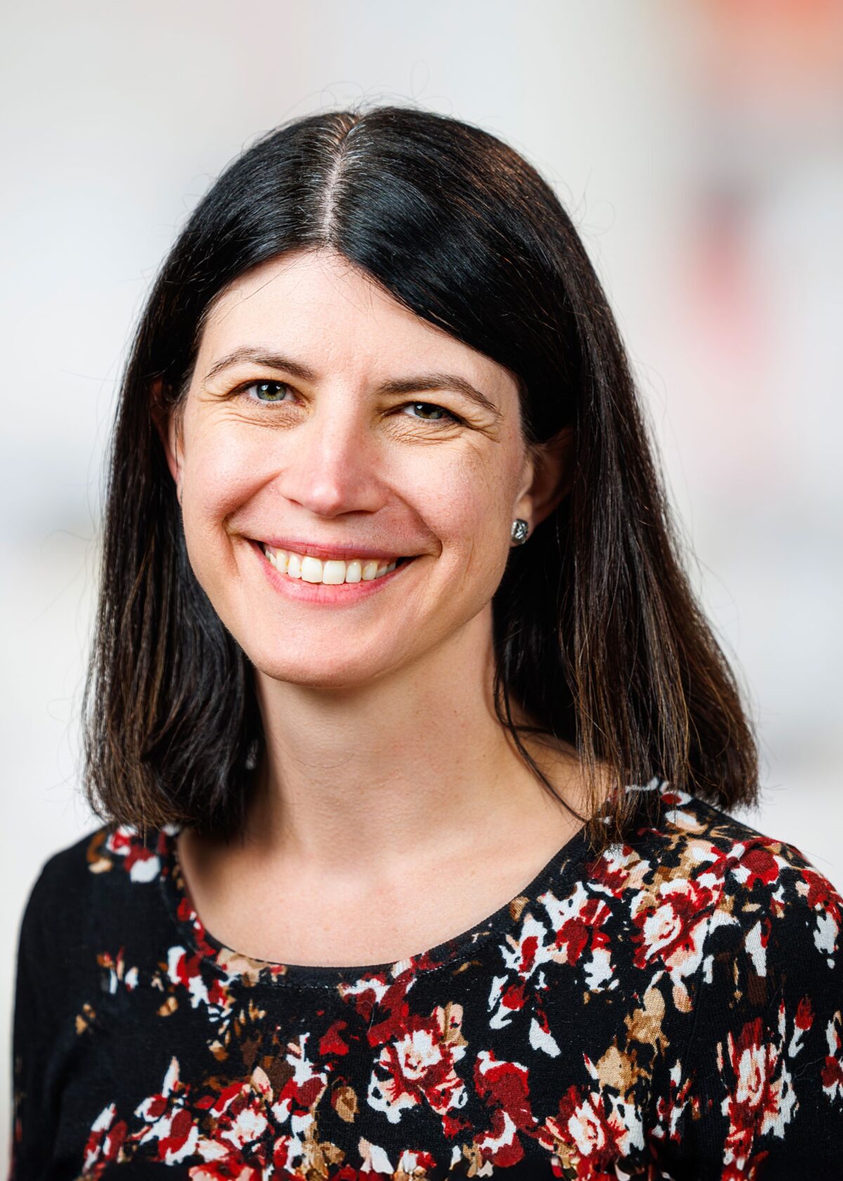Faculty: Sara Hardy - Radiation Oncology